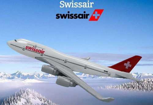 Модель самолета Boeing 747 Swissair длина 15 см (б