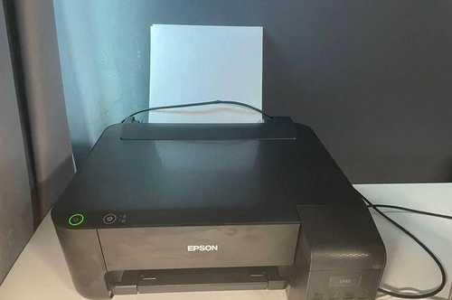 Цветной принтер Epson L1110 с неисправностью