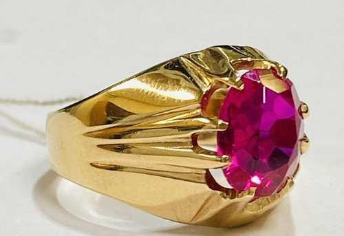 Золотое кольцо с корундом (55760)*