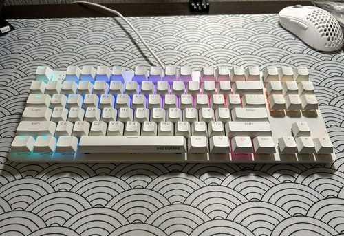 Red Square Keyrox TKL White на g3ms Sapphire