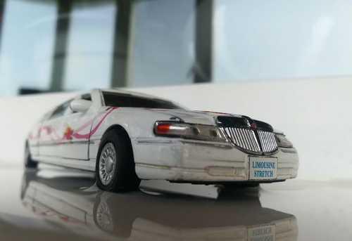 Лимузин lincoln town CAR 1999