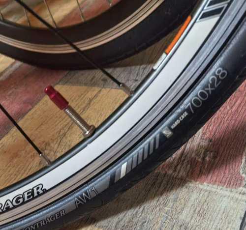 Велосипедная покрышка bontrager 700х28