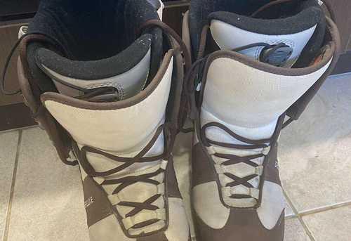Сноубордические ботинки deeluxe