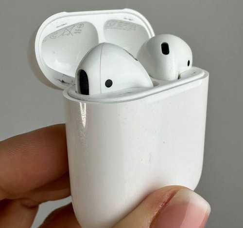 Продам наушники apple air pods 2