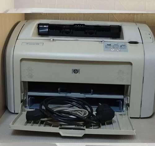 Продам принтер HP Lather Jet 1018