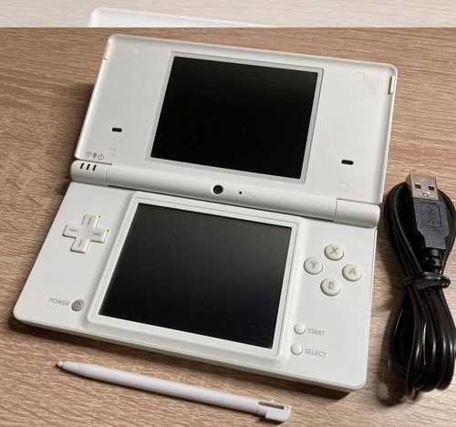 Nintendo DSi