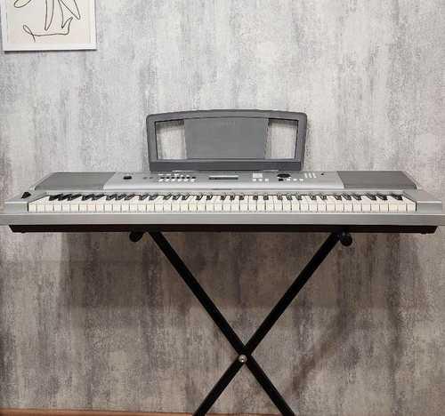 Синтезатор Yamaha Portable Grant DGX-230