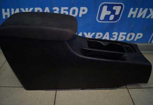 Подлокотник Mitsubishi Lancer 9 CS/classic 1.3