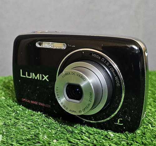 Цифровой фотоаппарат Panasonic Lumix DMC-S1