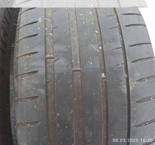 Michelin Pilot Sport 4 235/40 R18 95Y