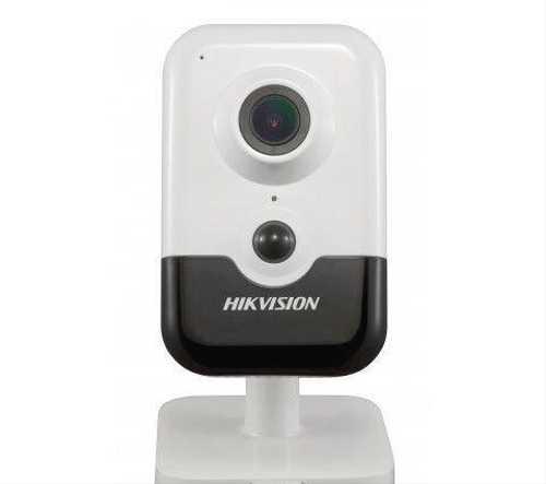 Hikvision DS-2CD2443G0-IW (4mm)(W) белый Видеокаме