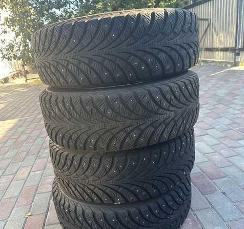 Sava Eskimo Stud 215/65 R16 98T