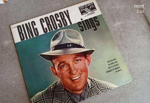 Новая пластинка Bing Crosby, Sings. 1973г