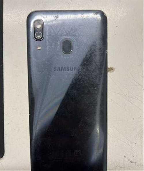 Телефон Samsung A305F