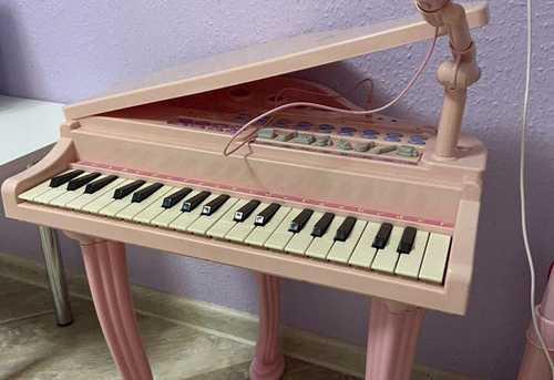 Детское музыкальное пианино