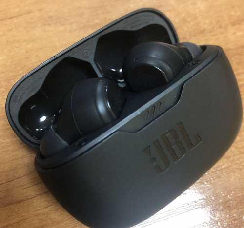 Беспроводные наушники jbl