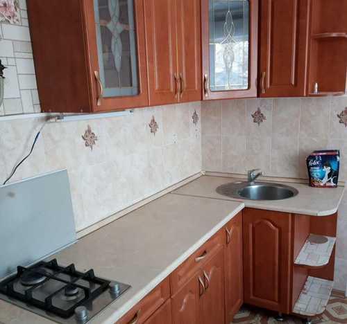 Кухонный гарнитур угловой б/у с газовой пов