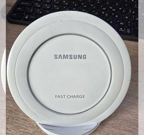 Беспроводная зарядка samsung fast charge EP-NG930