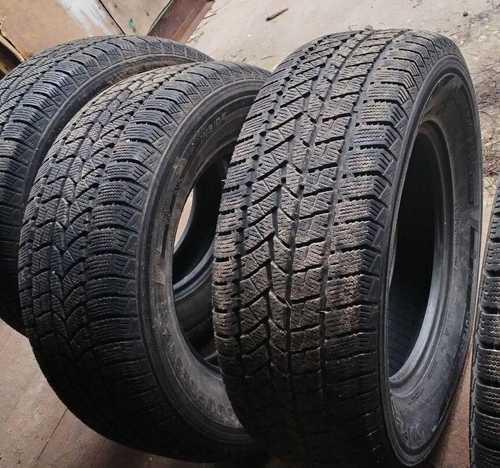 Doublestar DW02 265/65 R17