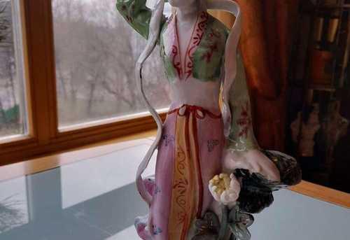 Китайская статуэтка гейша