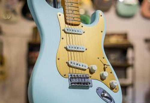 Squier 40th Anniversary Stratocaster, Vintage Edit