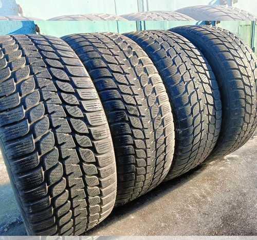 Bridgestone Blizzak LM-25 245/45 R19