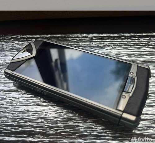 Телефон Vertu Constellation