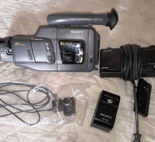 Видеокамера Sony CCD-F350E
