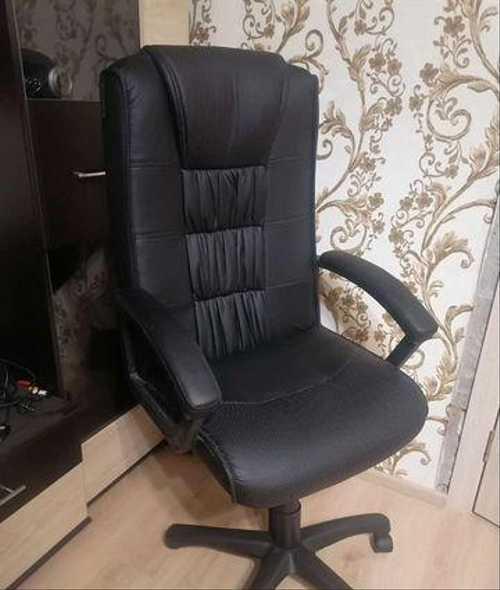 Компьютерное кресло