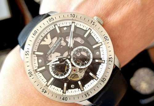 Часы мужские Emporio Armani AR60051