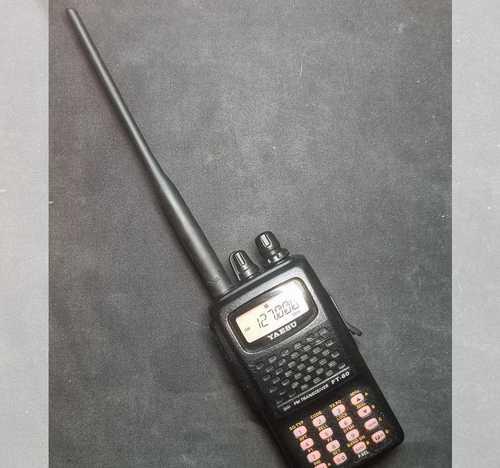 Рация Yaesu FT-60R