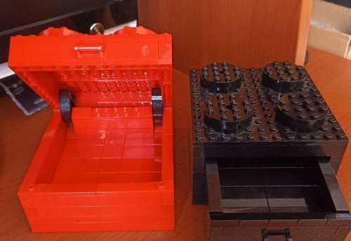 2 шкатулки Lego, красная и черная