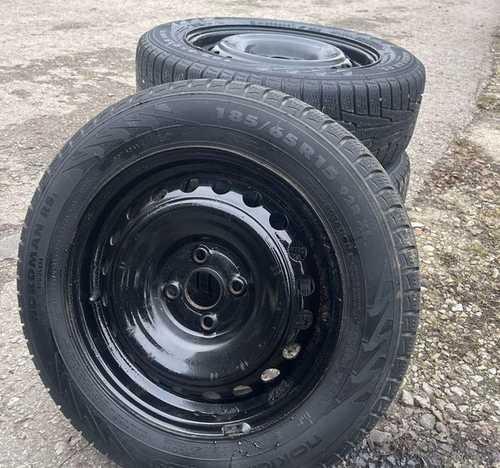 Колеса зимние 185 65 r 15 nokian nordman RS2