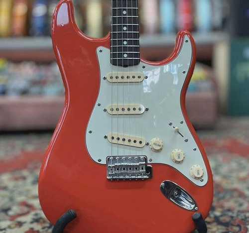 Электрогитара Fender Stratocaster Fiesta Red S-S-S