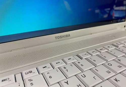 Ноутбук 17" Toshiba i3 / 6GB + SSD 240GB