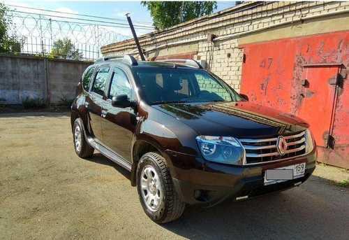 Капот на Renault Duster коричневый D17