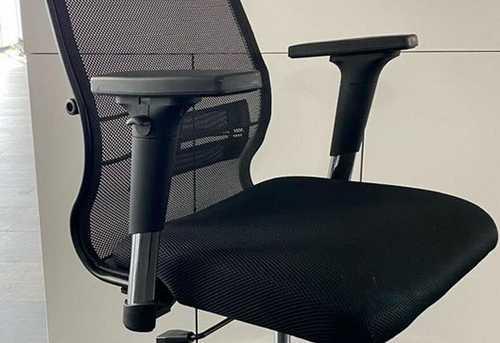 Компьютерное кресло metta 18/2D(офисное кресло)