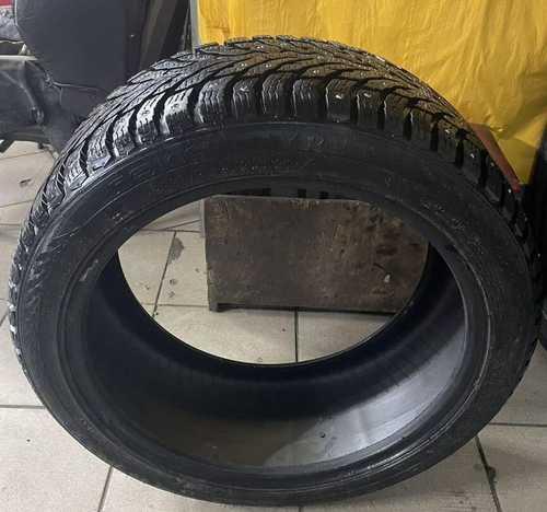 Nokian Tyres Hakkapeliitta 9 245/40 R18