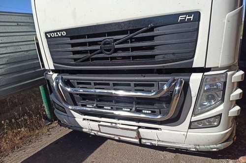 Volvo FH12 FH13 Фародержатель нижний двойной 60 мм