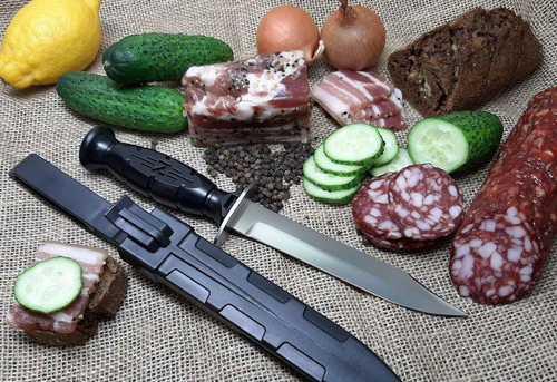 Нож Вишня нр-43 пластик ножны на молле