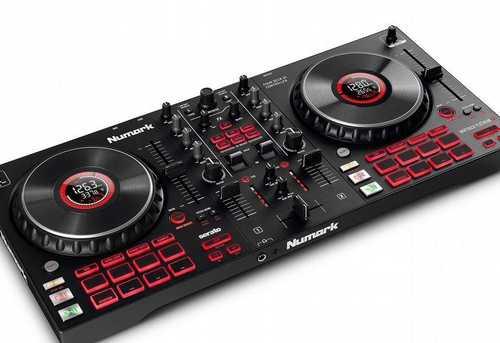 DJ-контроллер Numark Mixtrack Platinum FX