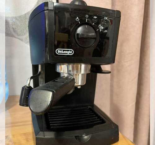 Кофеварка delonghi
