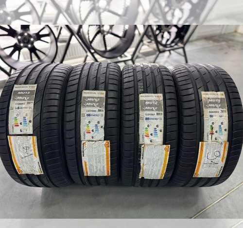 Marshal MU12 235/40 R18 и 265/35 R18 95Y