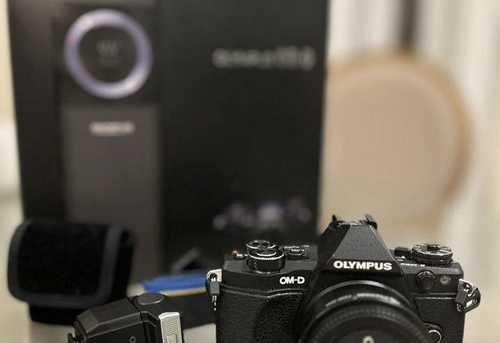 Зеркальный фотоаппарат olympus om-d E-M5 mark 2
