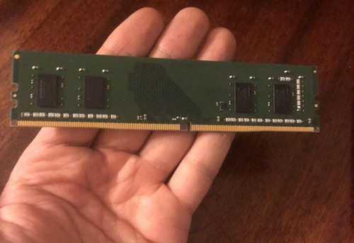 Озу ddr4 4gb 2400 kingston 9905713-017