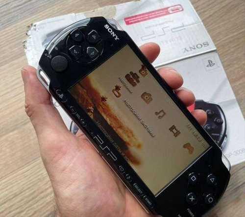 Sony PSP 3008 Piano Black Оригинал