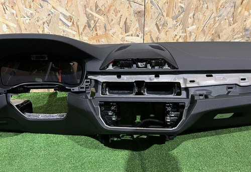 Торпеда на BMW G30 G31 F90 Цвет: schwarz