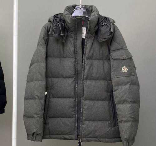 Пуховик moncler