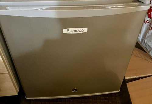 Холодильник маленький Бирюса М50