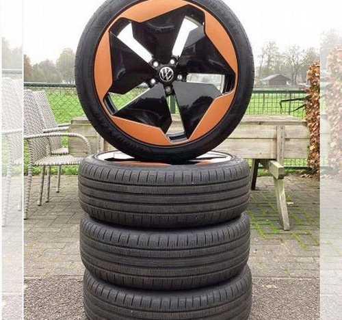 Колеса летние VW 215/45 R20